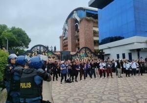 QUIBOLOY DI LUMALABAS NG KOJC COMPOUND? – saksipinas